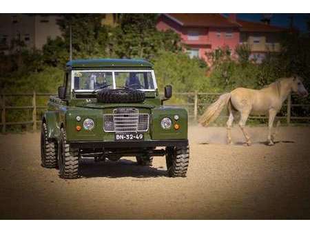LAND ROVER SANTANA land-rover-series-109-wide-axles okazja - parking ...