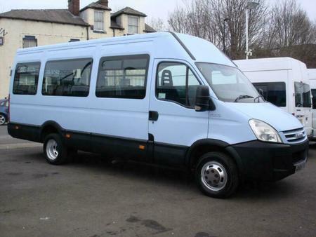 IVECO DAILY iveco-daily-17-seat-front-entry-wheelchair-accessible ...