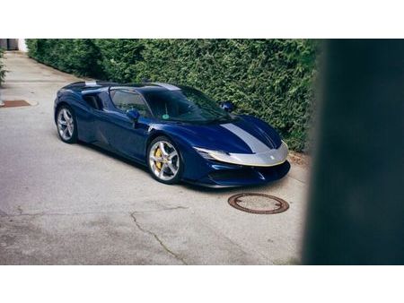 FERRARI SF90 STRADALE ferrari-sf90-stradale-assetto-fiorano-two-tone ...