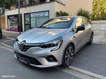RENAULT CLIO renault-clio-5-e-tech-140-cv-initiale-paris-apple-carplay ...