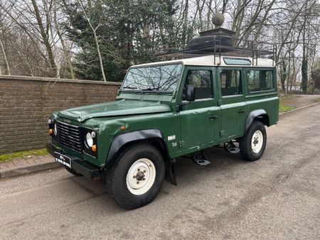LAND ROVER DEFENDER land-rover-defender-110-county-station-wagon-300tdi ...
