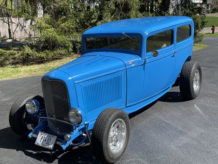 FORD HOT ROD chopped 1932 ford tudor sedan street rod with a chevy 350 ...