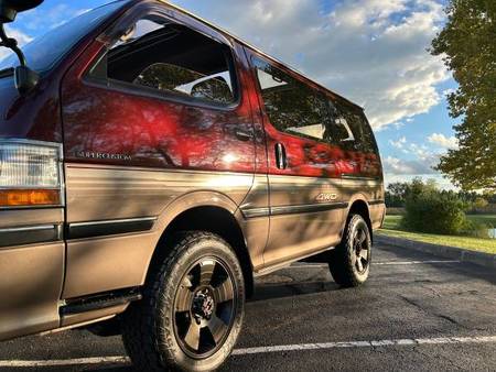 TOYOTA HIACE 1992-toyota-hiace Used - the parking