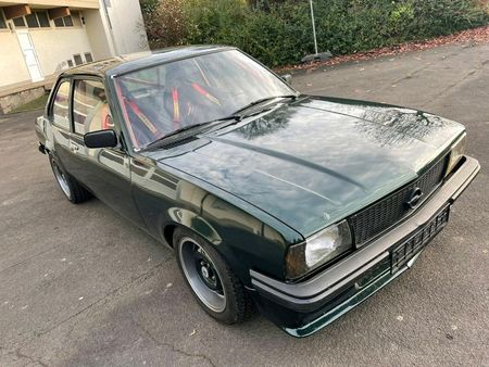 Opel Ascona B Grun
