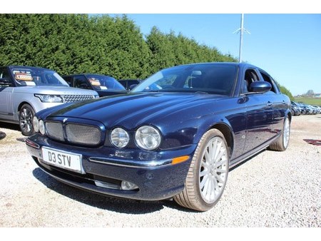 Jaguar Xjr 2022 Blue
