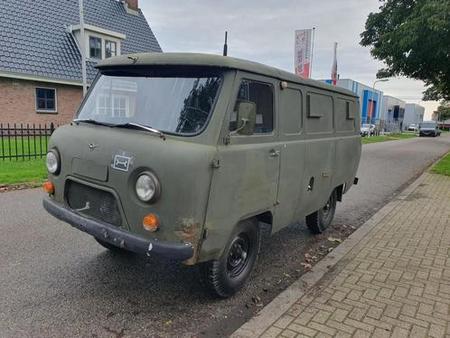 UAZ 452 uaz-bukhanka-452-d-4wd-1986-ex-leger-oldtimers okazja - parking ...