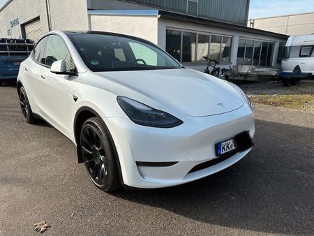TESLA MODEL Y tesla-model-y-long-range-mwst-ausweisbar Used - the parking