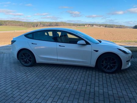TESLA MODEL 3 tesla-model-3-lr-03-22-long-range-allrad-dual-motor-80kwh ...
