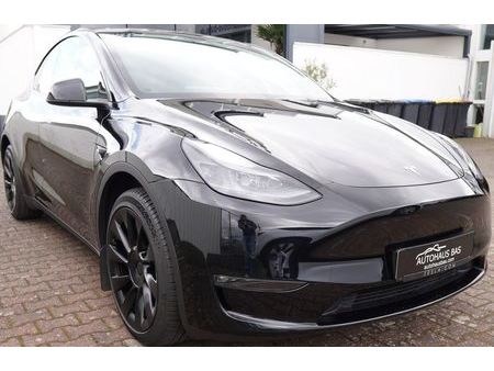 TESLA MODEL Y tesla model y performance *amd ryzen* trailer hitch ...