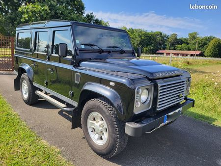 LAND ROVER DEFENDER land-rover-defender-110-td4-se-7-places Used - the ...