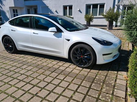 TESLA MODEL 3 tesla-model-3-long-range-lr-awd-trailer-hitch-ahk ...