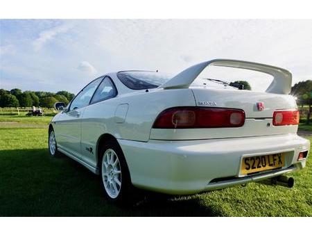 HONDA INTEGRA honda-integra-type-r-dc2-ukdm-one-former-keeper-65k-miles ...