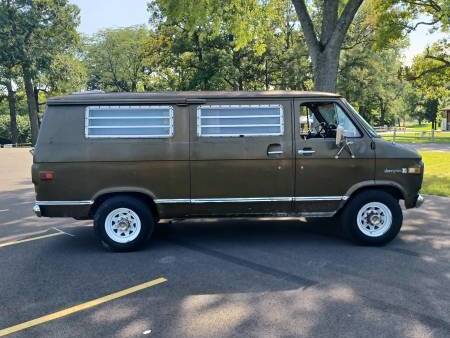 1975 Chevy Van Matchbox 75 Chevy Van 2024 Mainline 14/100 '75 Chevy