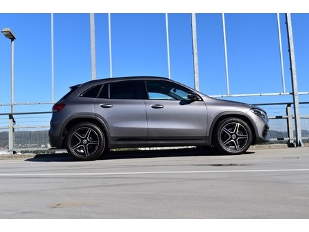 MERCEDES GLA mercedes-benz-gla-200d-amg-line-black-8g-dct-l-150-ps ...