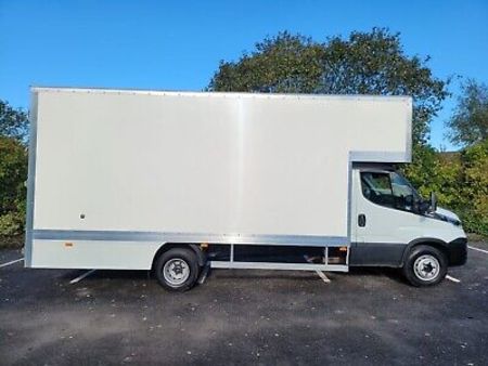IVECO DAILY iveco-daily-7t-ulez-compliant-luton-dropwell-box-van-truck ...