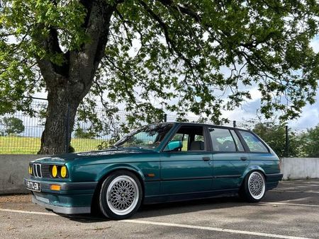 bmw e30 wagon stance