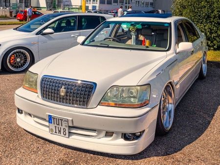 TOYOTA CROWN MAJESTA toyota-crown-majesta-v8-uzs171-luftfahrw-japan ...