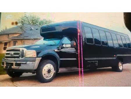 FORD F550 executive-limo-bus-livery-fleet-vehicles-for-sale-trade-cars ...