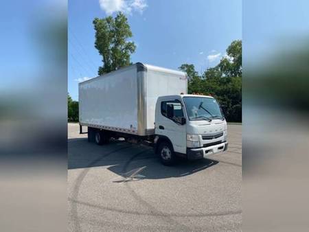 MITSUBISHI FUSO 2020-mitsubishi-fuso-gas-20-box-truck-48k-miles Used ...