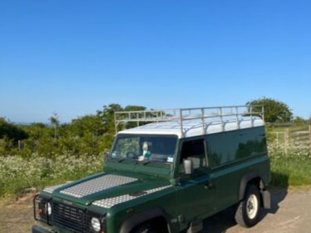 LAND ROVER DEFENDER 2002 land rover defender td5 hardtop Used - the parking
