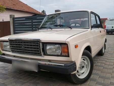 1990 Lada Car