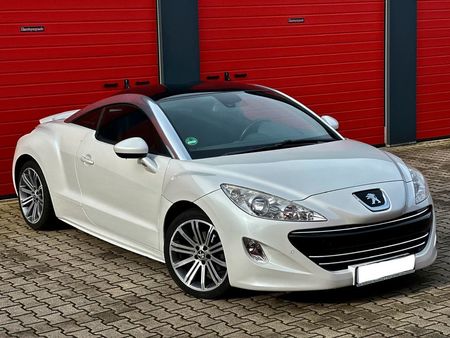 white rcz