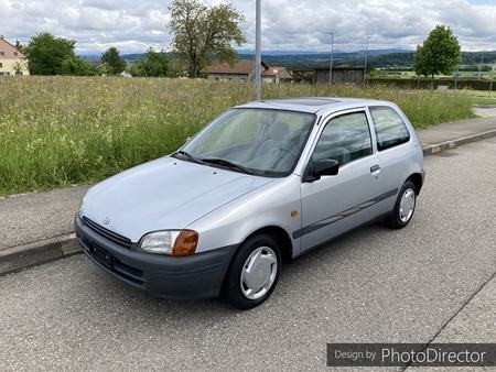 TOYOTA STARLET toyota starlet 1.3 Used - the parking