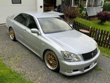 TOYOTA CROWN toyota-toyota-crown-athlete-rhd-jdm Used - the parking