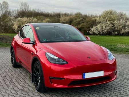 TESLA MODEL Y tesla-model-y-lr-uss-foliert-long-range-zubehor occasion ...