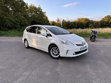 prius plus 2014