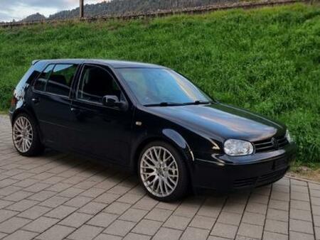 Golf 4 1 8 T