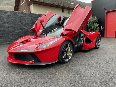 Ferrari Laferrari Rot