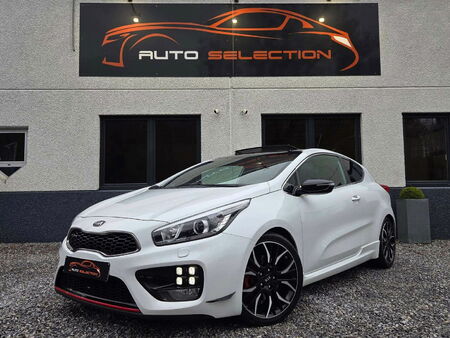 kia proceed white